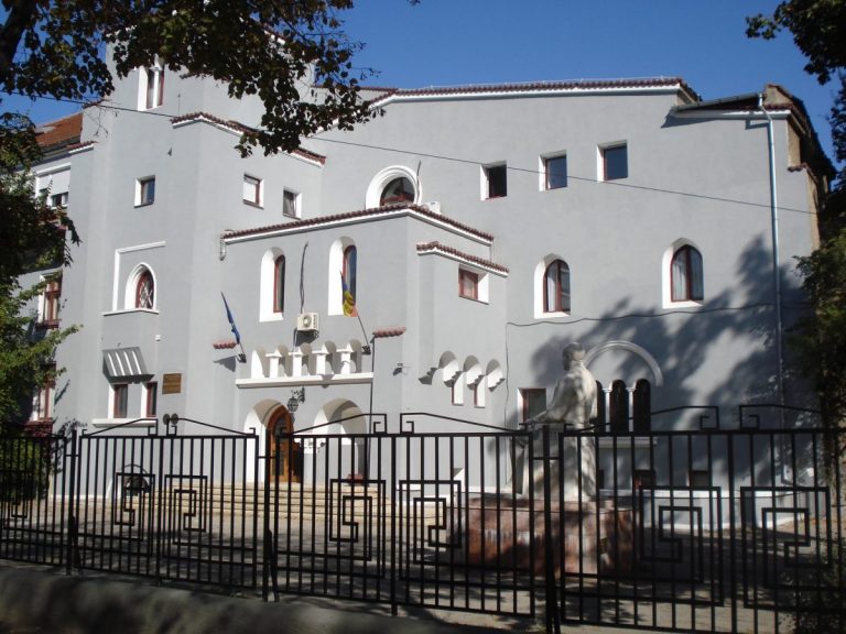 Dr. Constantin Ion Parhon, autorul primei cărți de endocrinologie din lume